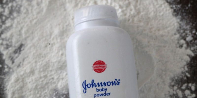 Pack Baby Powder for Beach or Sandpit Outings – Fun Things for Toddlers